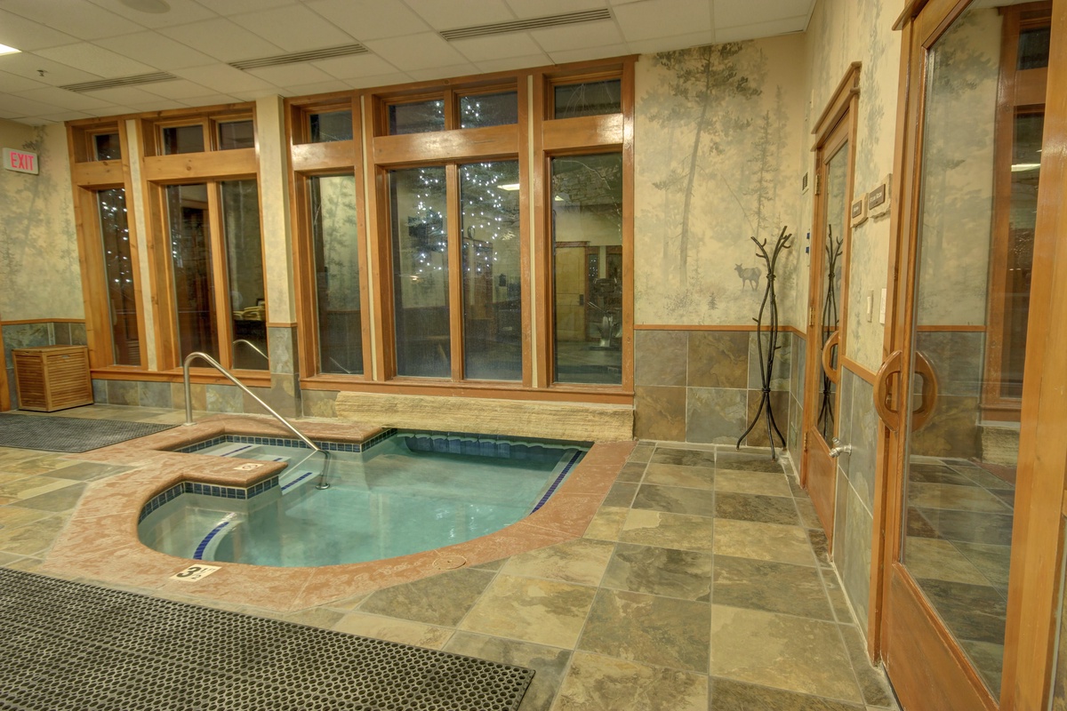 Ski-In Luxury Vacation Condos, Slopeside at Keystone Ski Resort ...