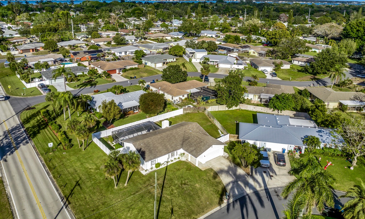 A Coastal Paradise - Vacation Rental in Bradenton,FL | AMI Locals