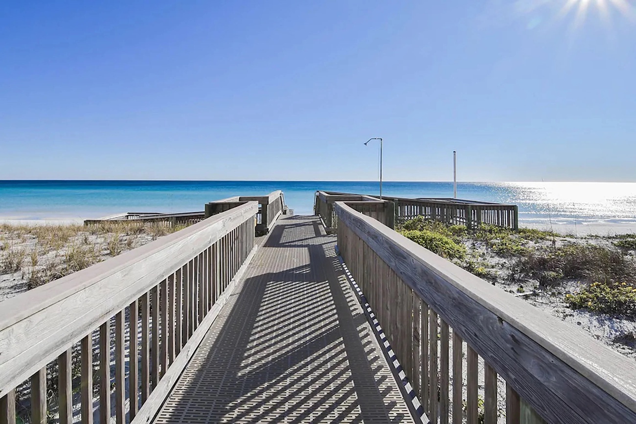 Inlet Reef 102 | Destin | Holiday Isle Properties, Inc.