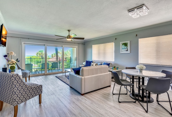 Land's End 6-205 Beach Front - Premier | Resort Rentals