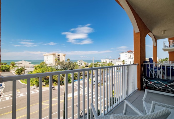 Madeira Bay Resort I 1402 | Resort Rentals