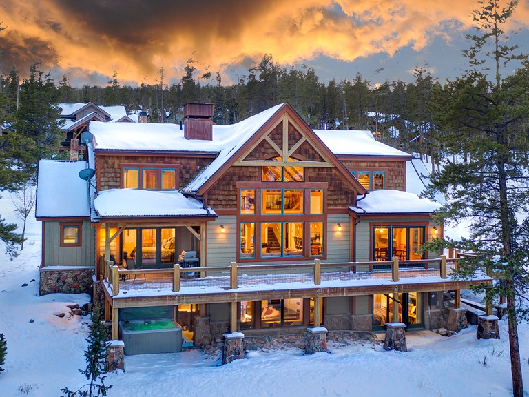 Moose Tracks Lodge Breckenridge Rental | Moving Mountains