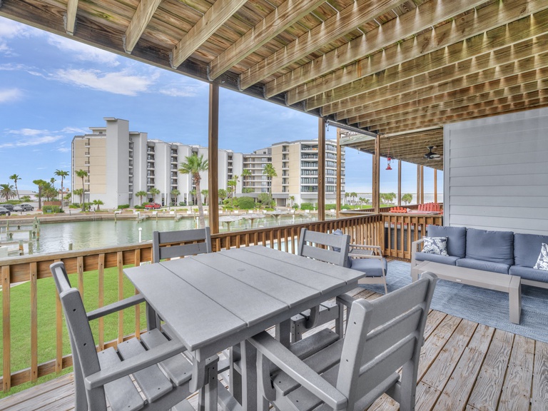 Bay Tree C1 | Port A Escapes
