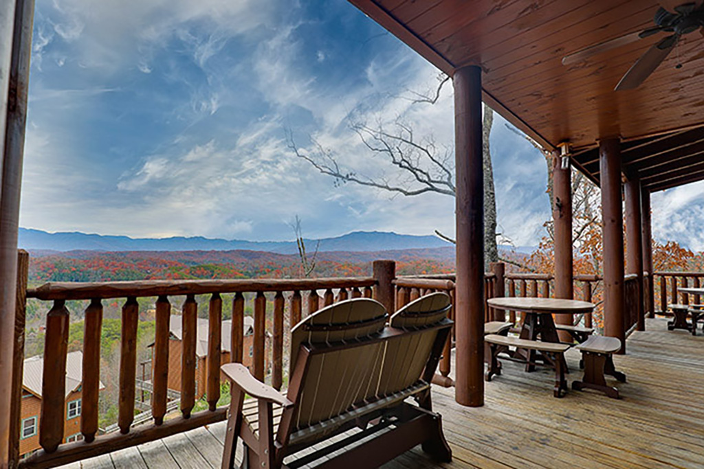 12-Bed Luxury Vacation Rental in the Smoky Mountains with Theater ...