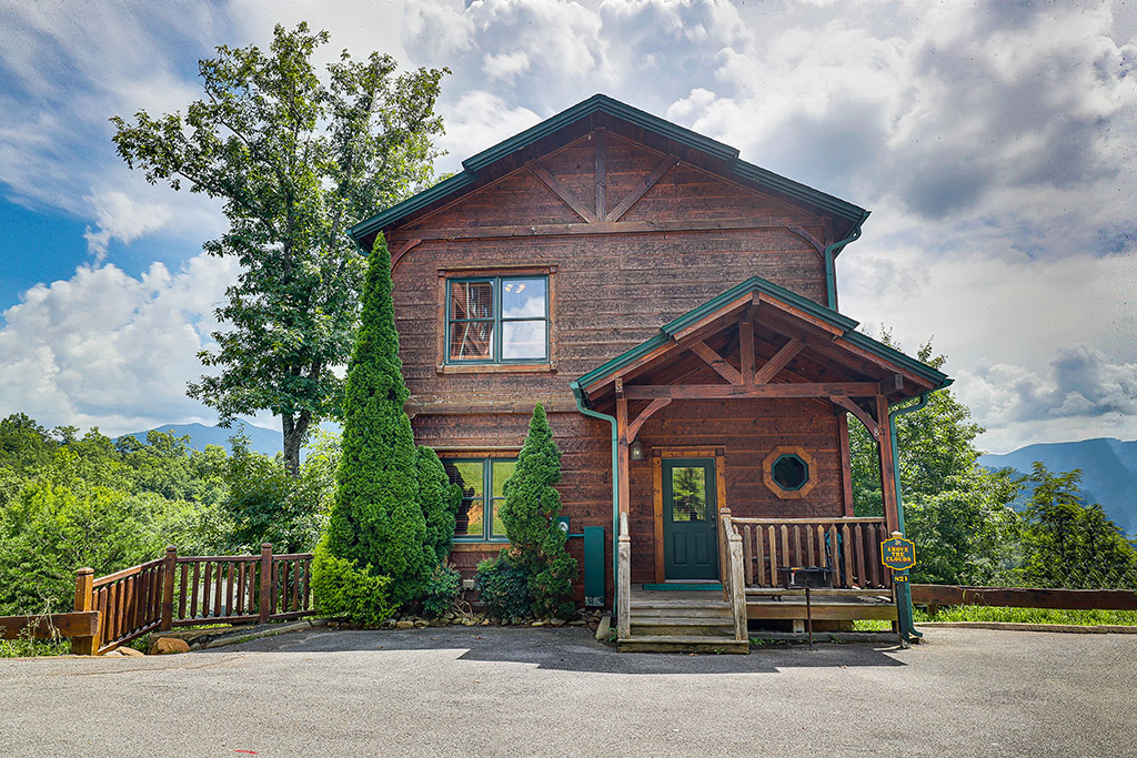 Above the Clouds | Cabin Rental Gatlinburg | Venture Smoky Mountains ...