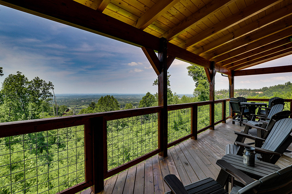 Four Seasons View | Venture Smoky Mountains