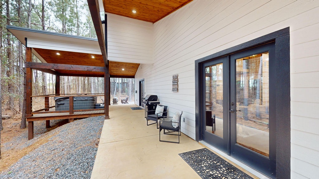 Hillside Escape (Formerly known as: "Serenity Hillside")