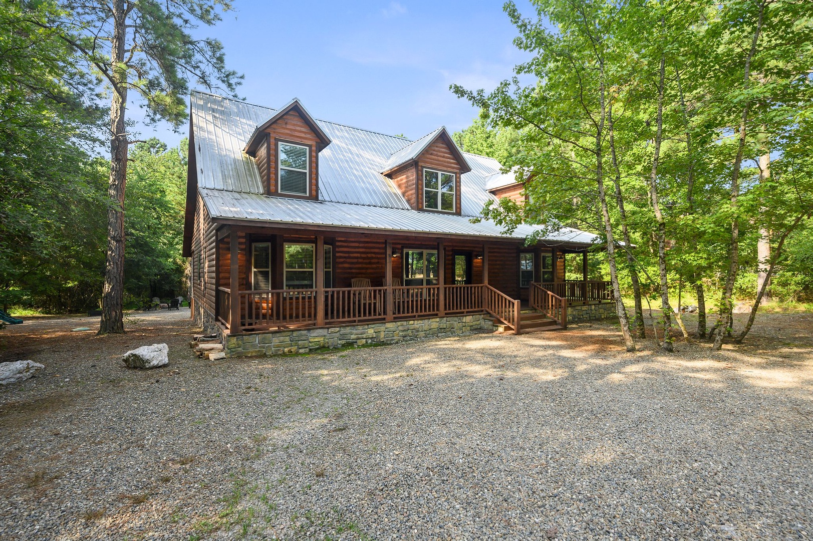 5 Bedroom Cabins in Broken Bow | Broken Bow Cabin Lodging