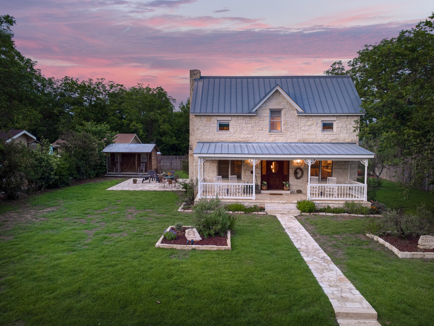 Texas Charm: Texana: 15 min Walk to Main