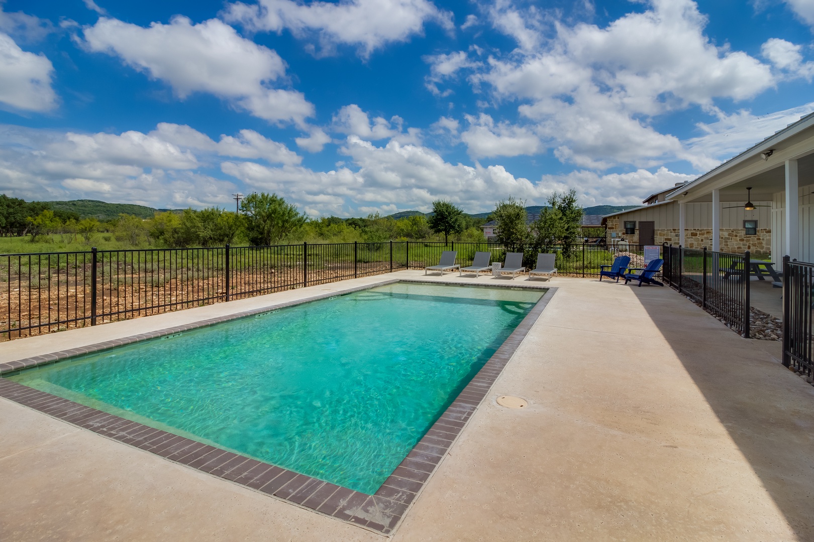 Concan House - Pet Friendly