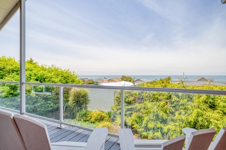 Lincoln City Vacation Rentals - Meredith Lodging