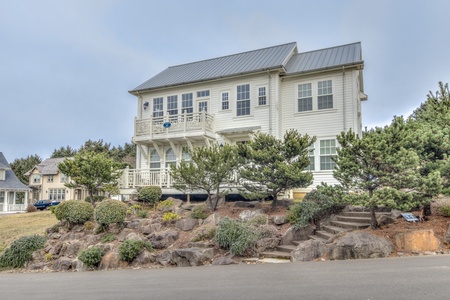 Oregon Beach Rentals - Oregon Beach Vacations | Meredith Lodging